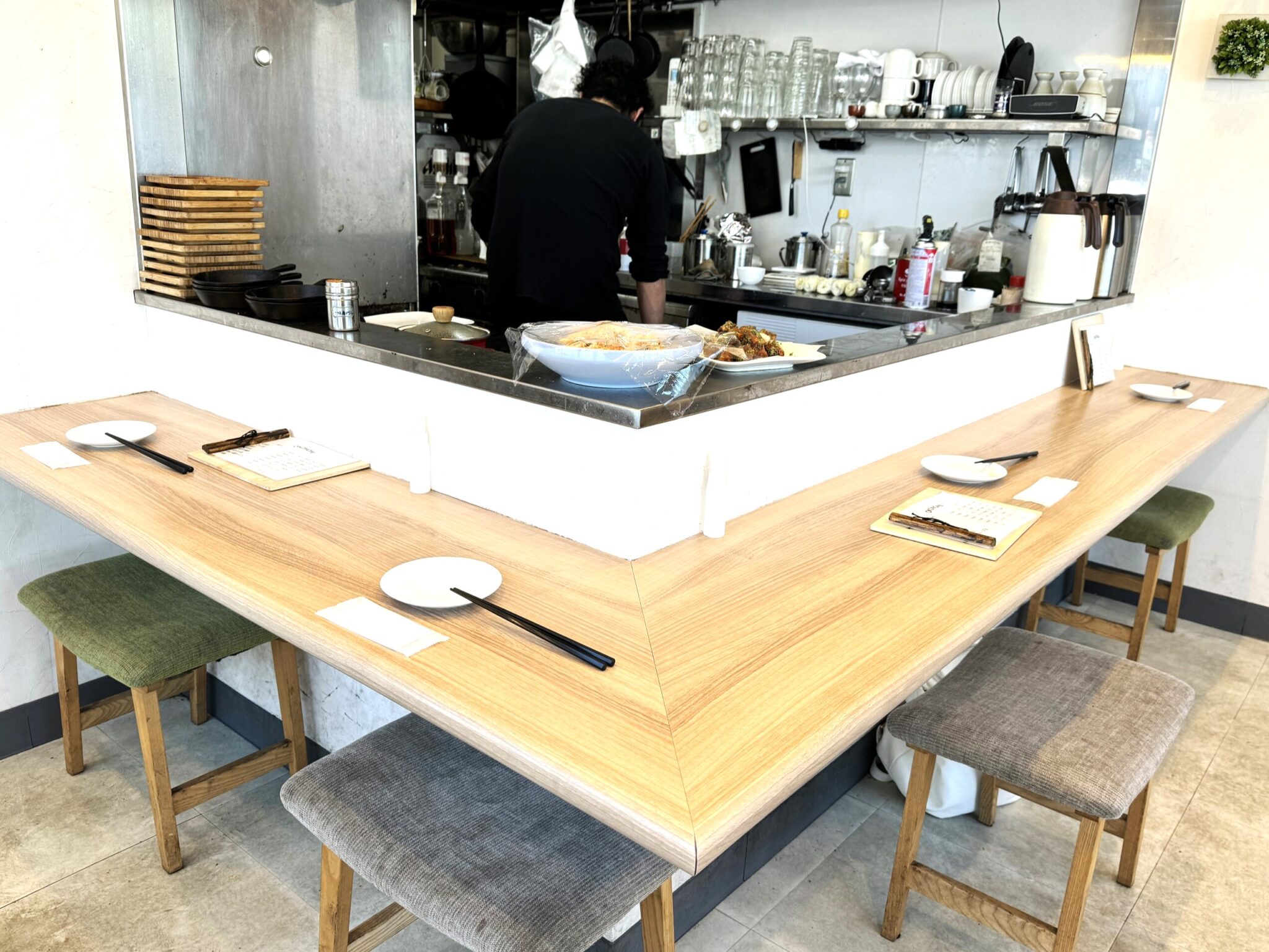 糸島・浦志の「waraku」は地域に愛される鉄板焼き屋